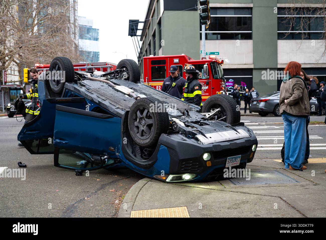 Seattle, USA. 1st Jan, 2026. Seattle auto accident 5th and Wall, no ...