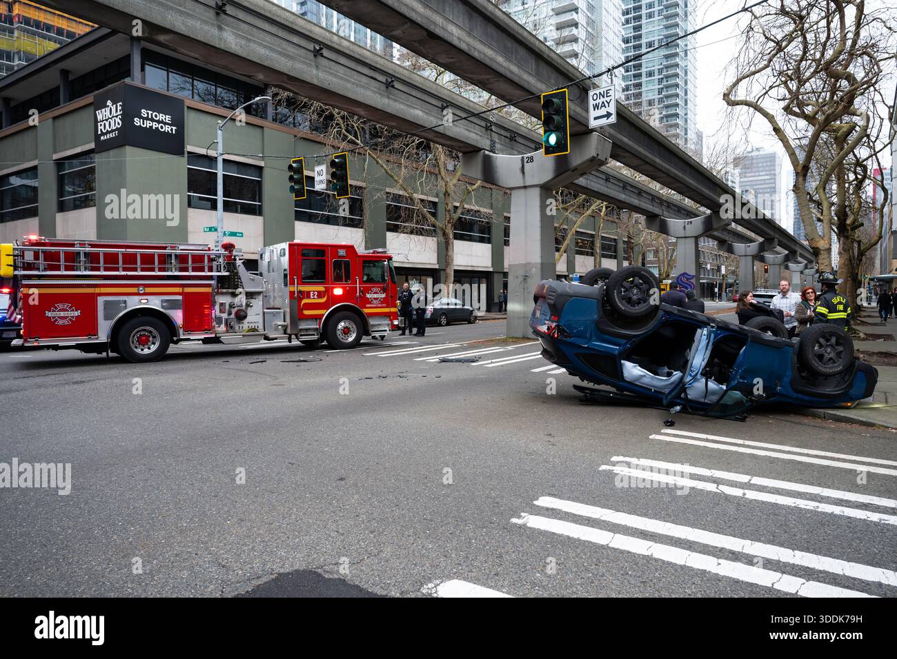 Seattle, USA. 1st Jan, 2026. Seattle auto accident 5th and Wall, no ...