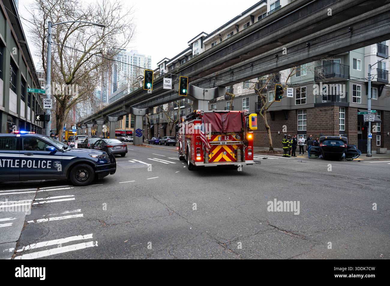 Seattle, USA. 1st Jan, 2026. Seattle auto accident 5th and Wall, no ...