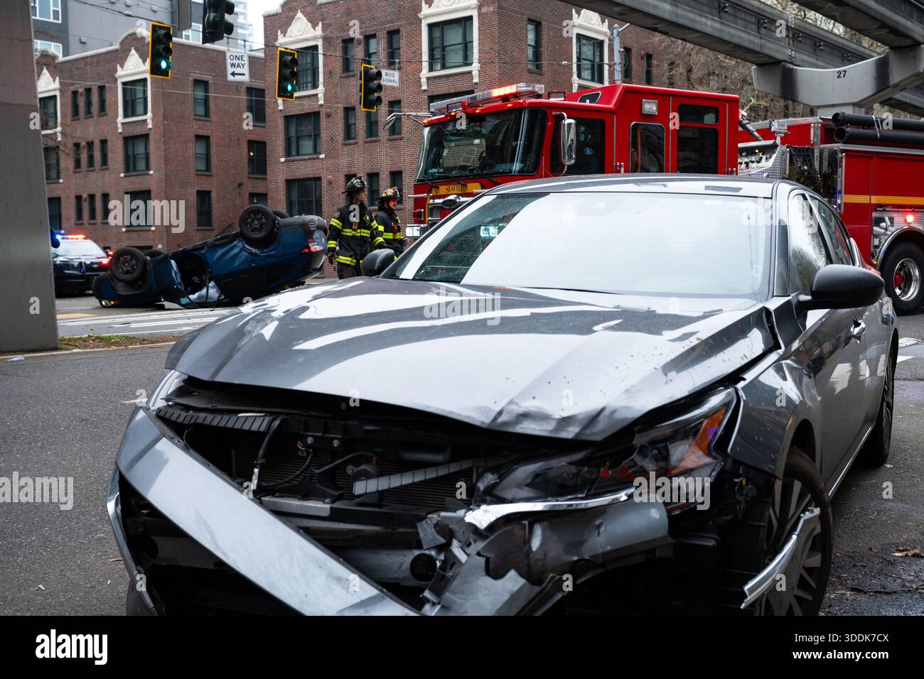 Seattle, USA. 1st Jan, 2026. Seattle auto accident 5th and Wall, no ...