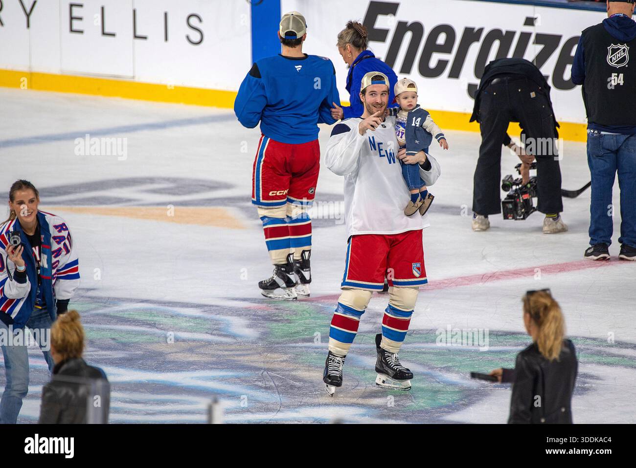New York Rangers Taylor Raddysh enjoys family skate time after practice ...