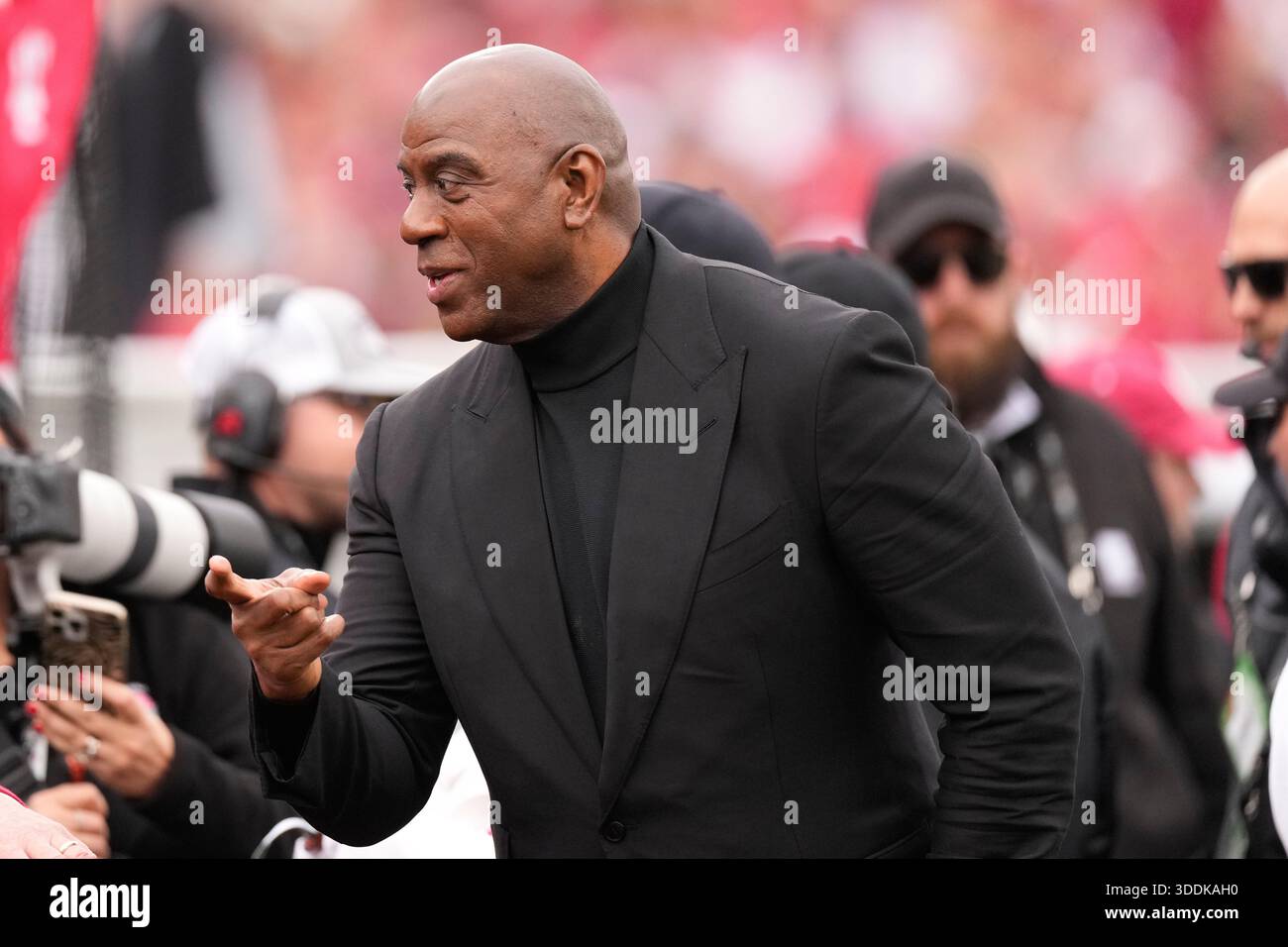 Rose Parade Grand Marshal Magic Johnson attends the Rose Bowl College ...