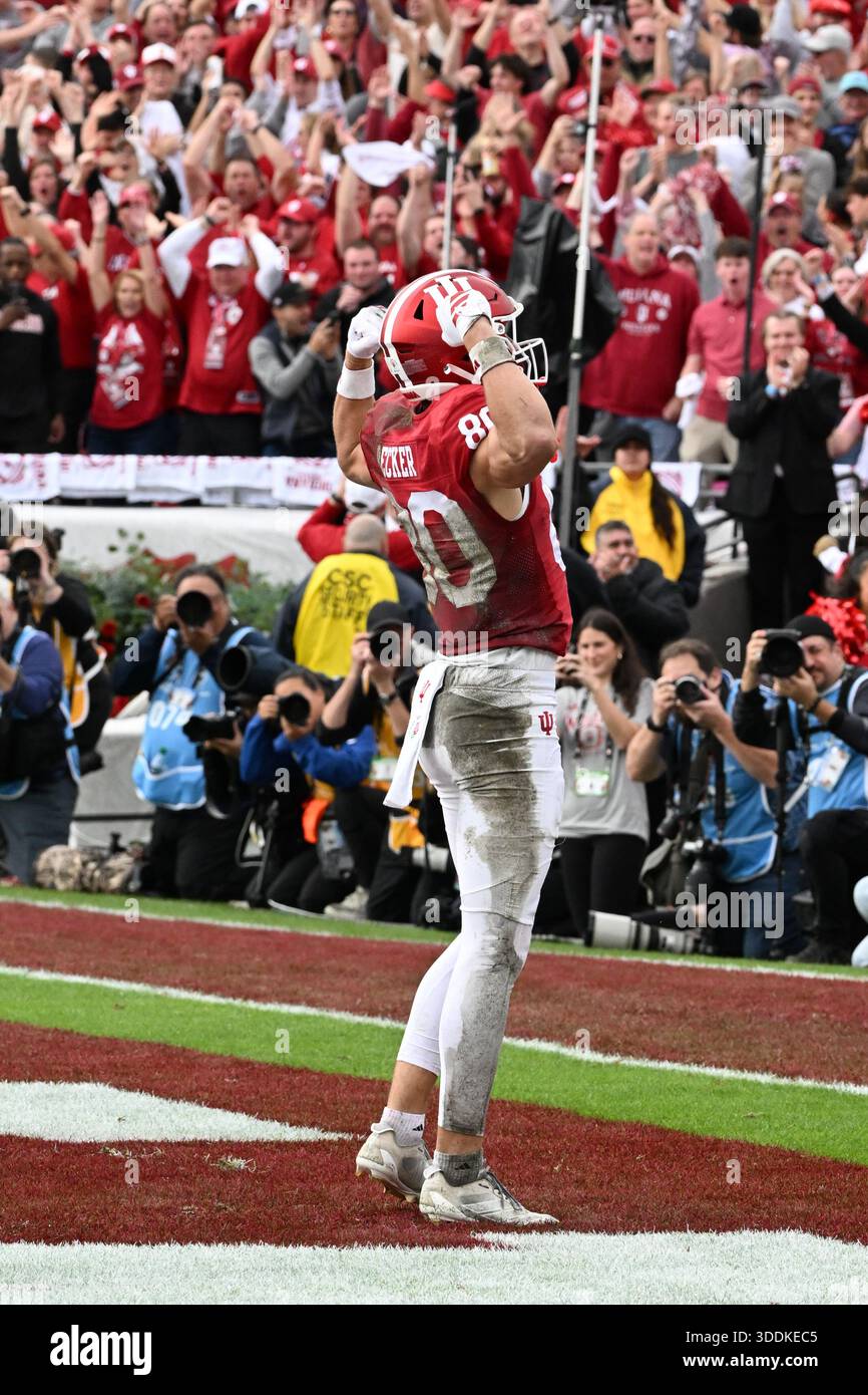 PASADENA, CA - JANUARY 01: WR Charlie Becker #80 of the Indiana ...