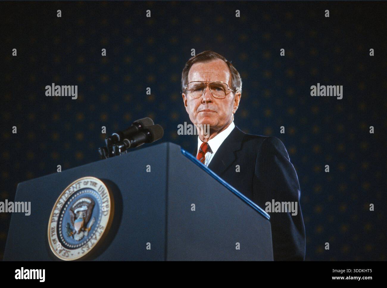 United States President George HW Bush speaks to senior US Government ...
