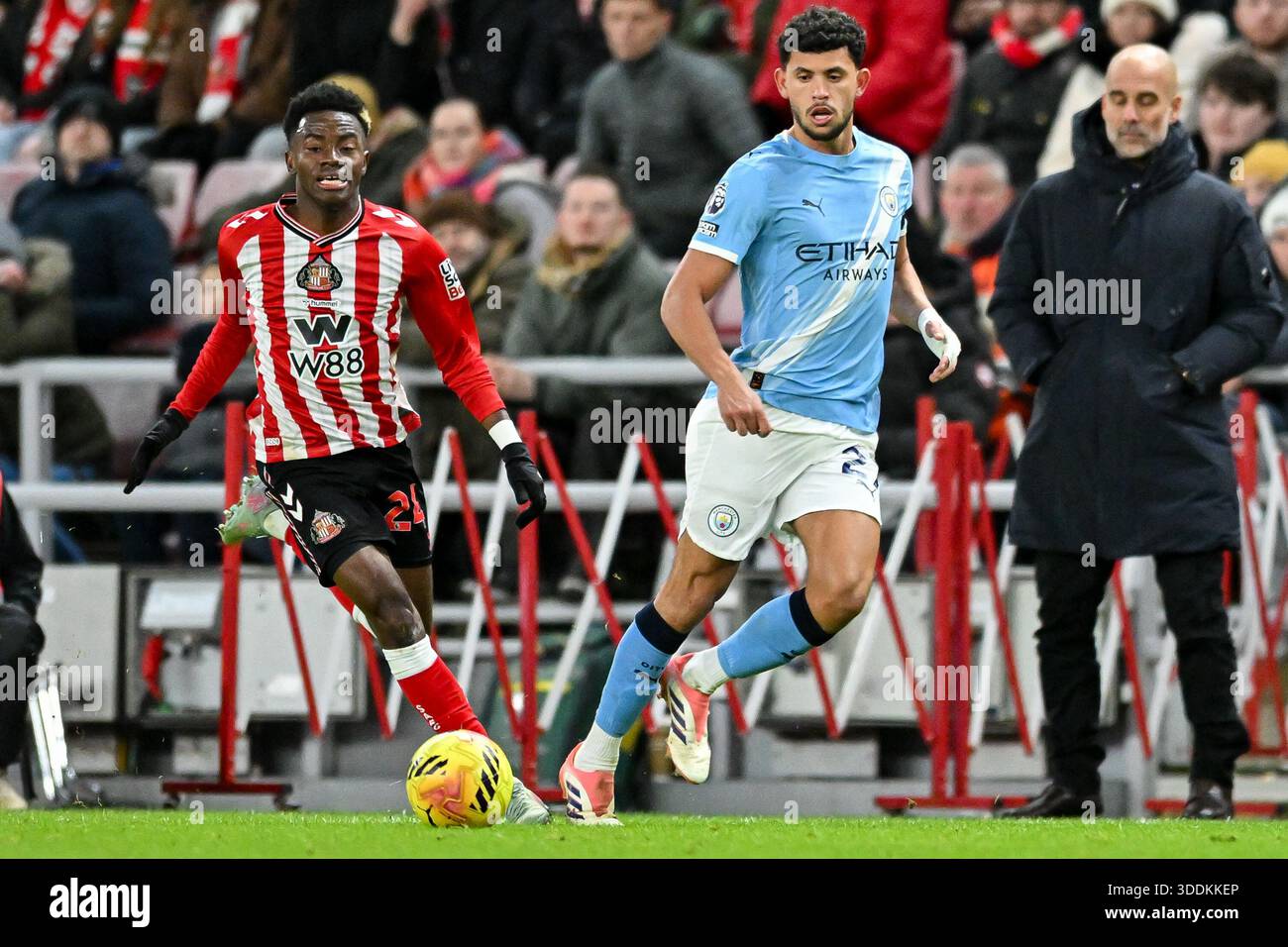 Matheus Nunes of Manchester City & Simon Adingra of Sunderland FC ...
