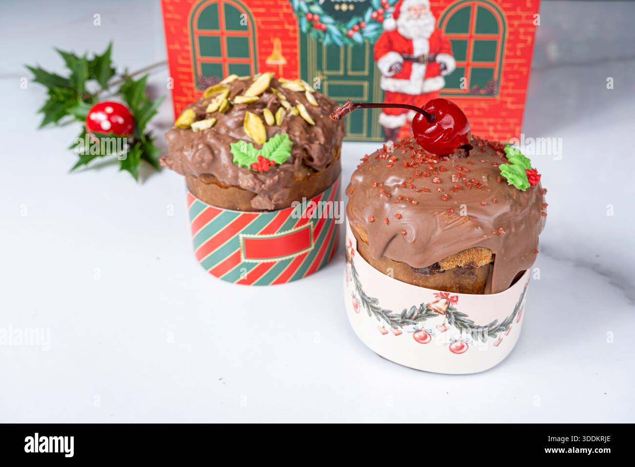 Small panettone cakes chocolate hi-res stock photography and images - Alamy