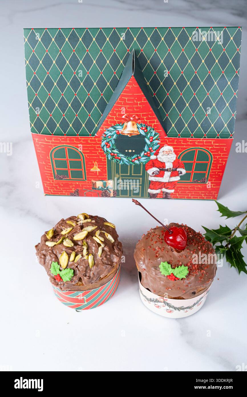 Small panettone cakes chocolate hi-res stock photography and images - Alamy
