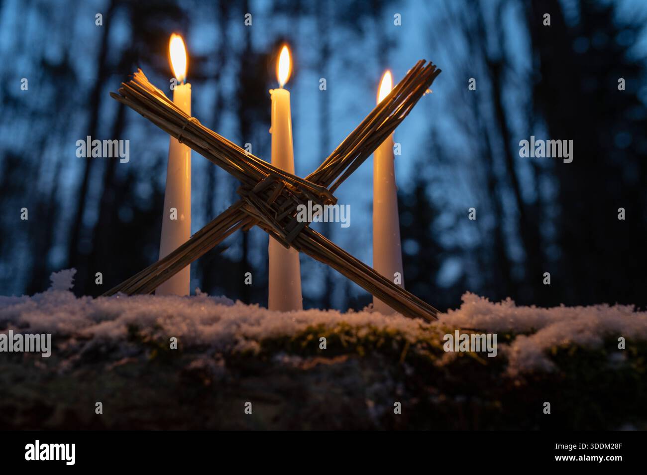Saint Brigids Cross Irish pagan symbol with daisy of house blessing ...