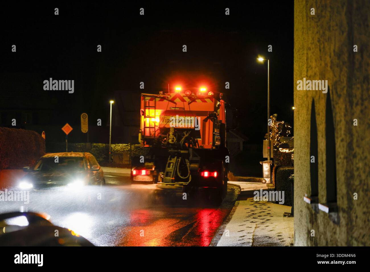 dpatop - 02 January 2026, North Rhine-Westphalia, Königswinter: A ...