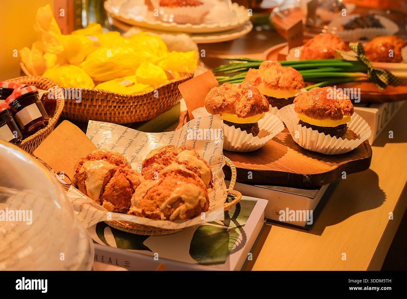 Ang butter scone hi-res stock photography and images - Alamy