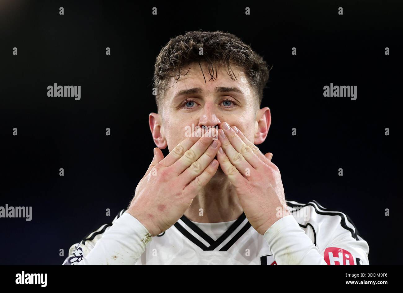 London, England, 1st January 2026. Tom Cairney of Fulham celebrates ...