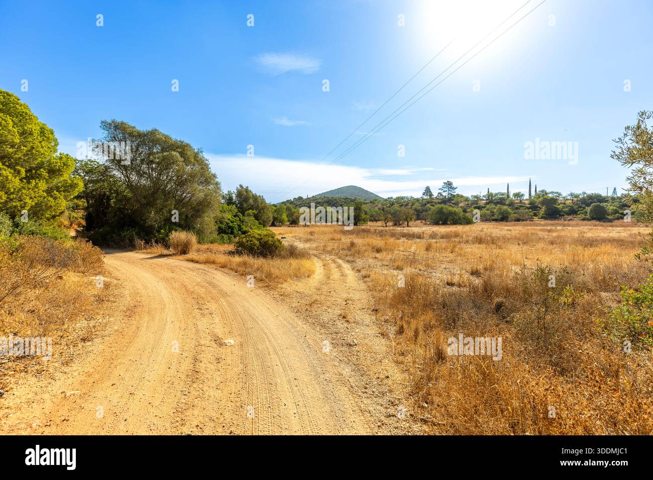 Scenic photos of the Vale Judeu Circular Trail near Loulé, Algarve ...