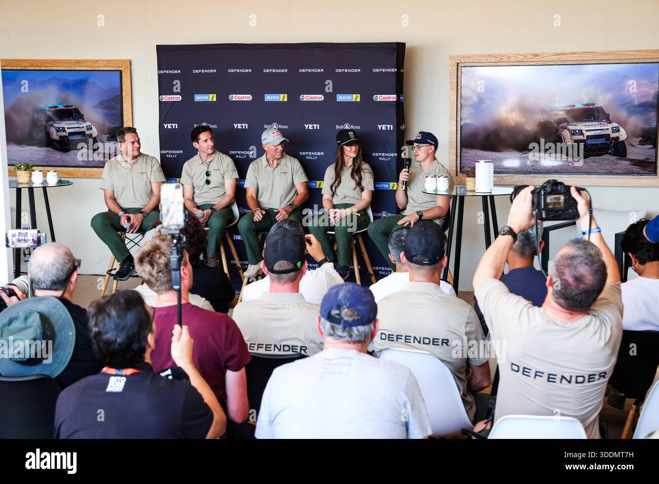 CAMERON Mark, Managing Director of Defender, JAMES Ian, Team Principal ...