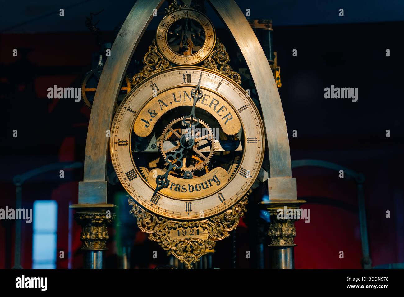 Freiburg minster clockwork hi-res stock photography and images - Alamy