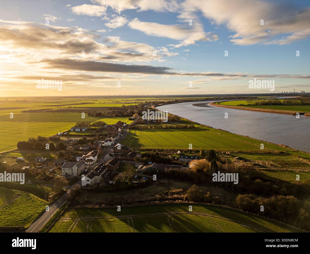 Whitgift, Goole. January 2, 2026. UK Weather: Sunset over the Whitgift ...
