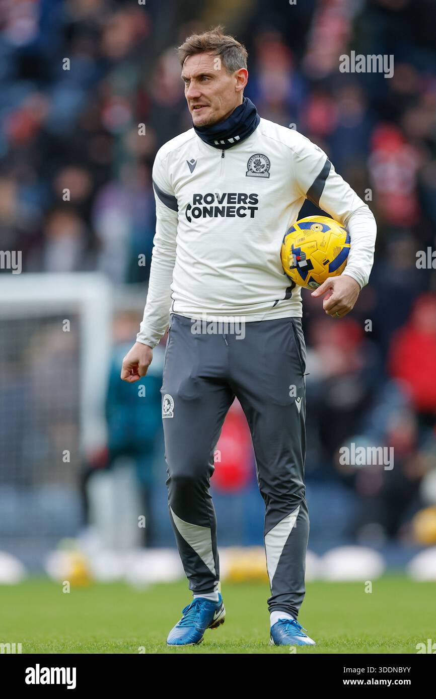 Dean Whitehead ahead of the Sky Bet Championship match at Ewood Park ...