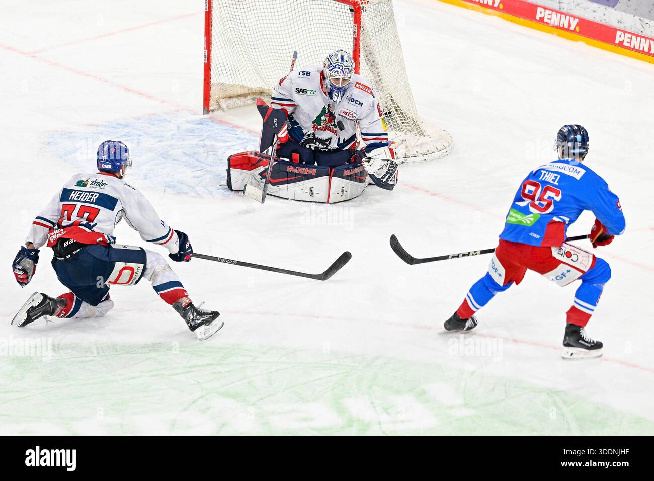 Eishockey DEL2 - 25/26 - 30.Spieltag: Düsseldorfer EG vs EHC Freiburg ...
