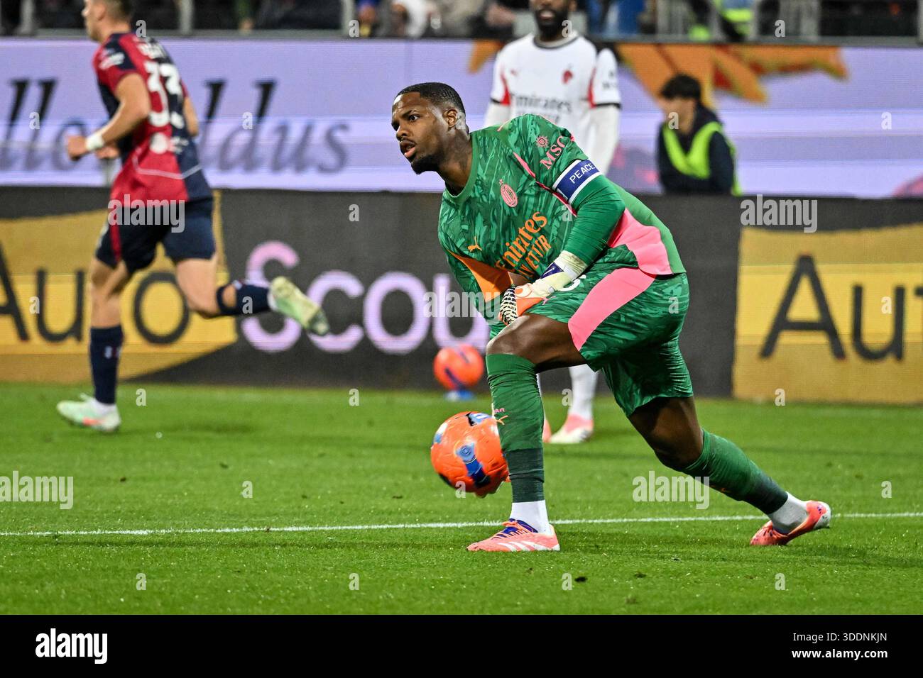 Mike Maignan of AC Milan during Cagliari Calcio vs AC Milan, Italian ...