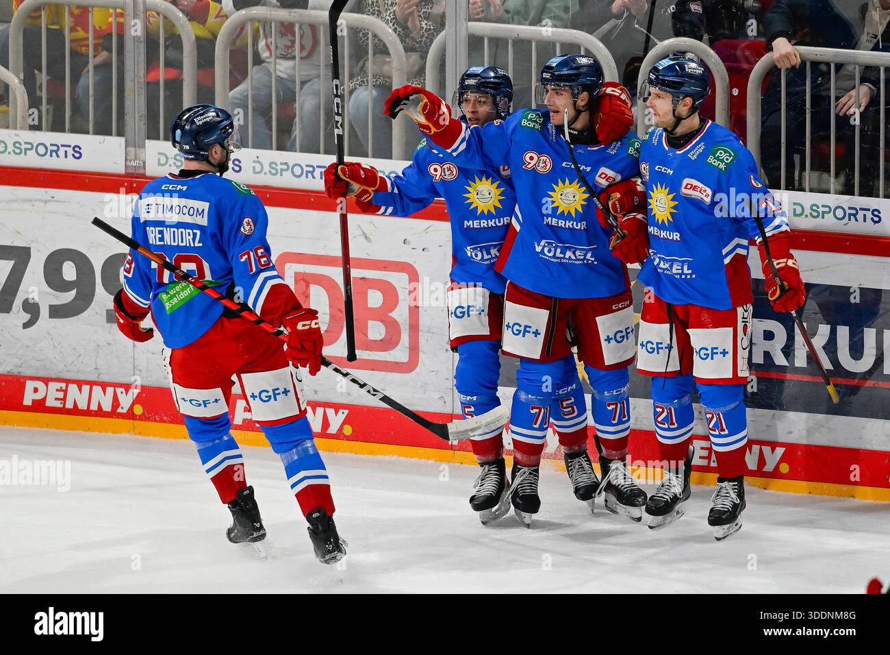 Eishockey DEL2 - 25/26 - 30.Spieltag: Düsseldorfer EG vs EHC Freiburg ...