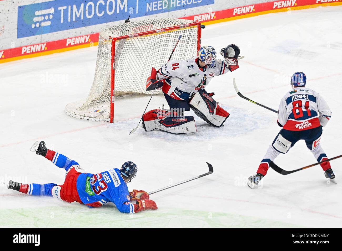 Eishockey DEL2 - 25/26 - 30.Spieltag: Düsseldorfer EG vs EHC Freiburg ...