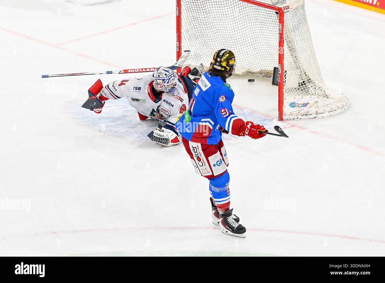 Eishockey DEL2 - 25/26 - 30.Spieltag: Düsseldorfer EG vs EHC Freiburg ...