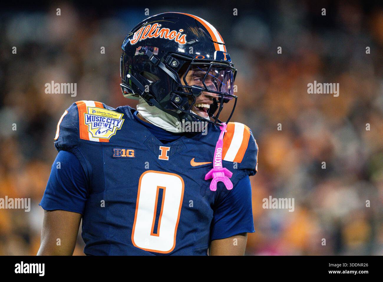 Illinois Fighting Illini wide receiver Justin Bowick (0) reacts during ...