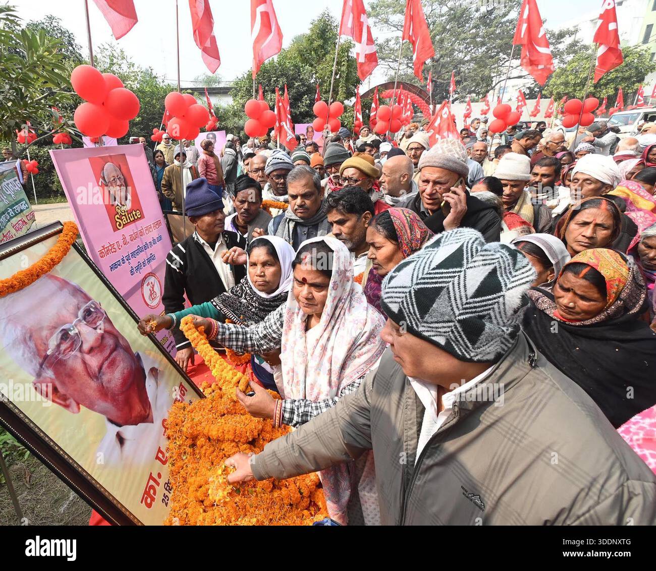 PATNA, INDIA - JANUARY 2: CPI leaders and workers pay tribute to ...