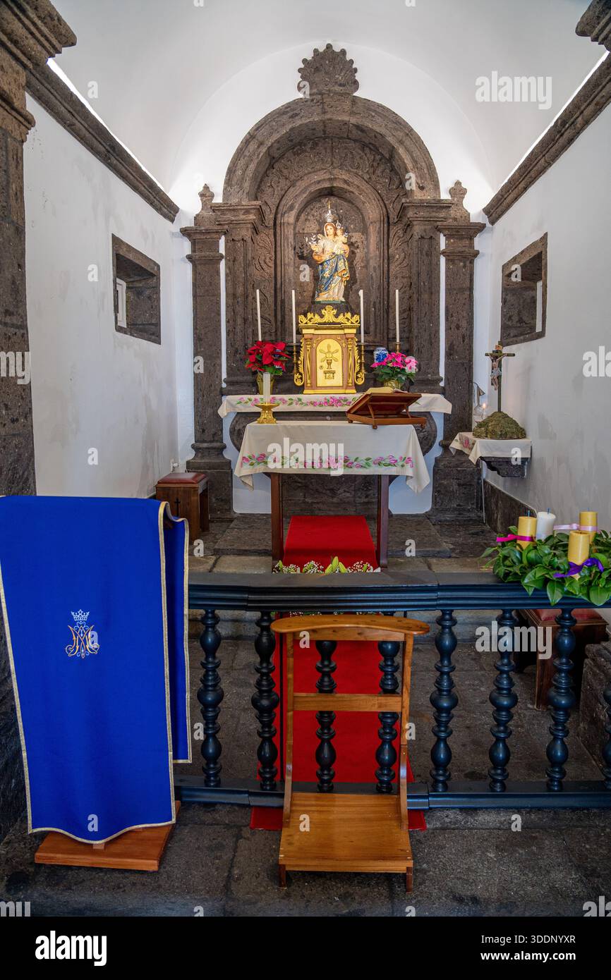 Our Lady of Peace, statuette that gave its name to the chapel of Our ...