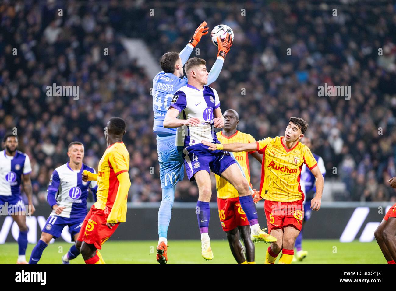 Robin Risser of Lens during the French championship Ligue 1 football ...
