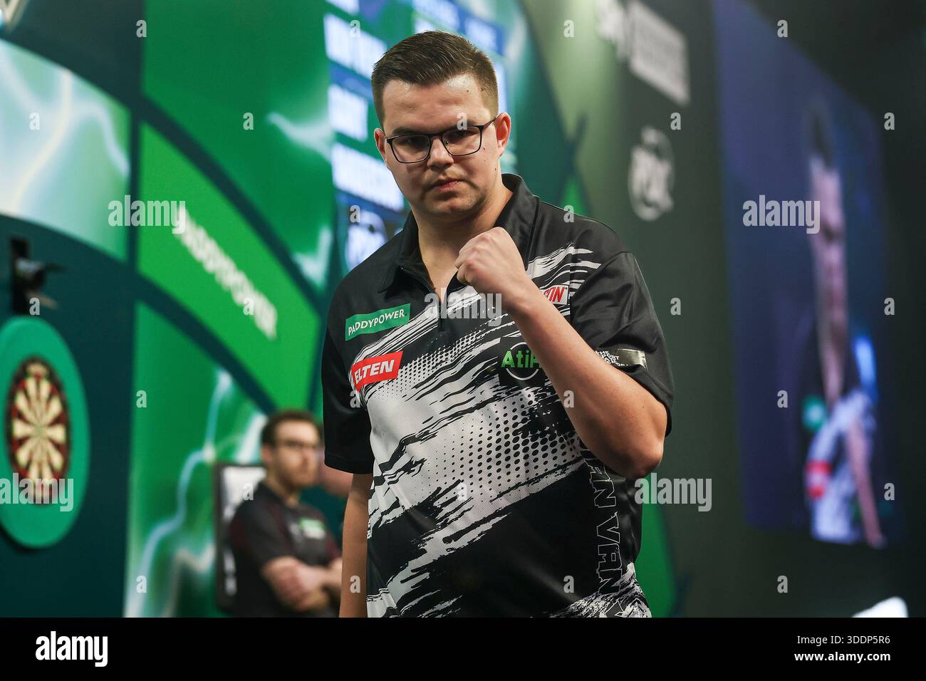 Alexandra Palace, London, UK. 2nd Jan, 2026. 2025 PDC Paddy Power World ...