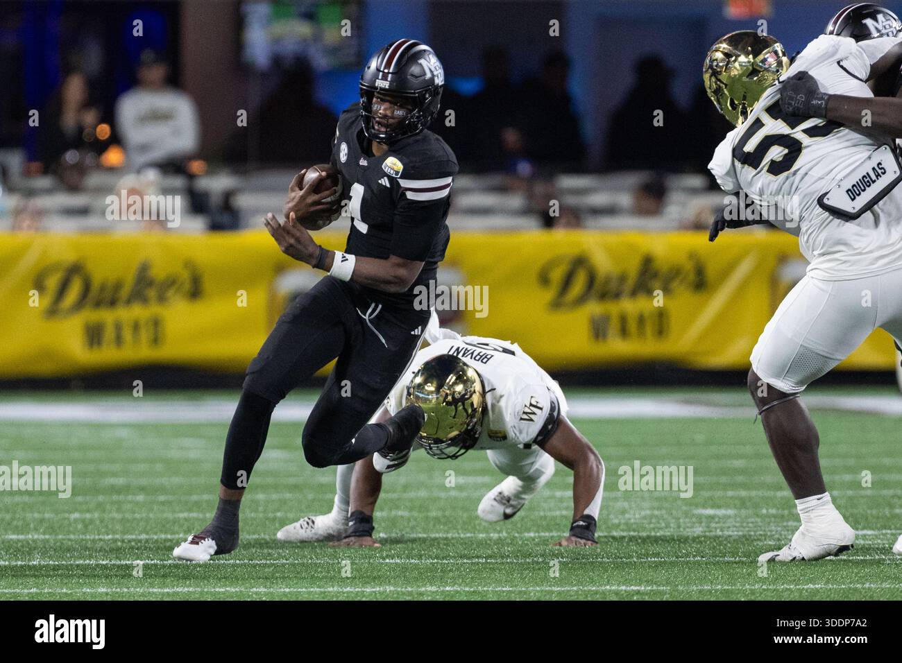 Mississippi State quarterback Kamario Taylor (1) runs the ball against ...