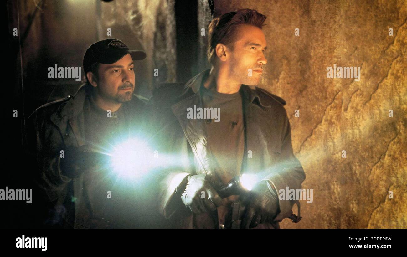KEVIN POLLAK and ARNOLD SCHWARZENEGGER in END OF DAYS (1999), directed ...
