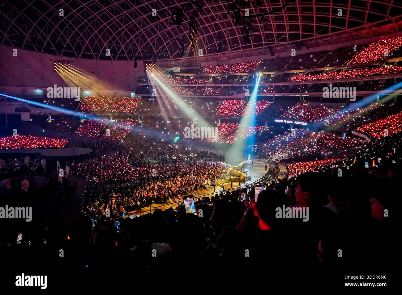 2026 music tour hi-res stock photography and images - Alamy