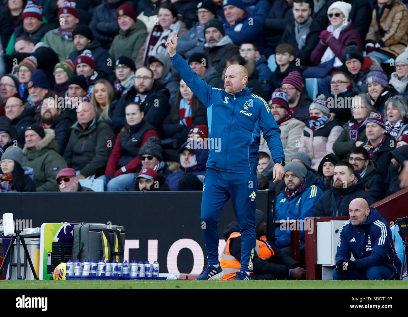 Nottingham Forest manager Sean Dyche during the Premier League match at ...