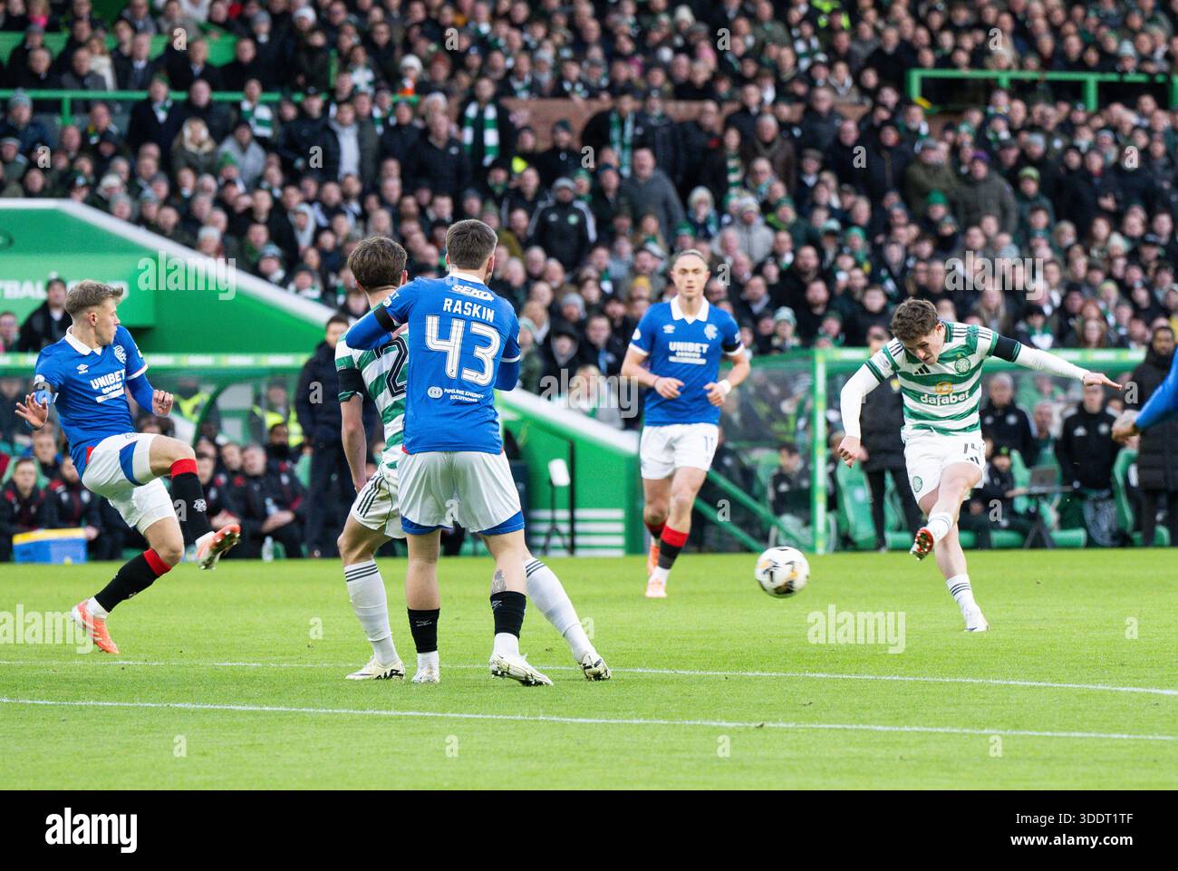 GLASGOW, SCOTLAND - JANUARY 03: Celtic’s Luke McCowan has a shot during ...