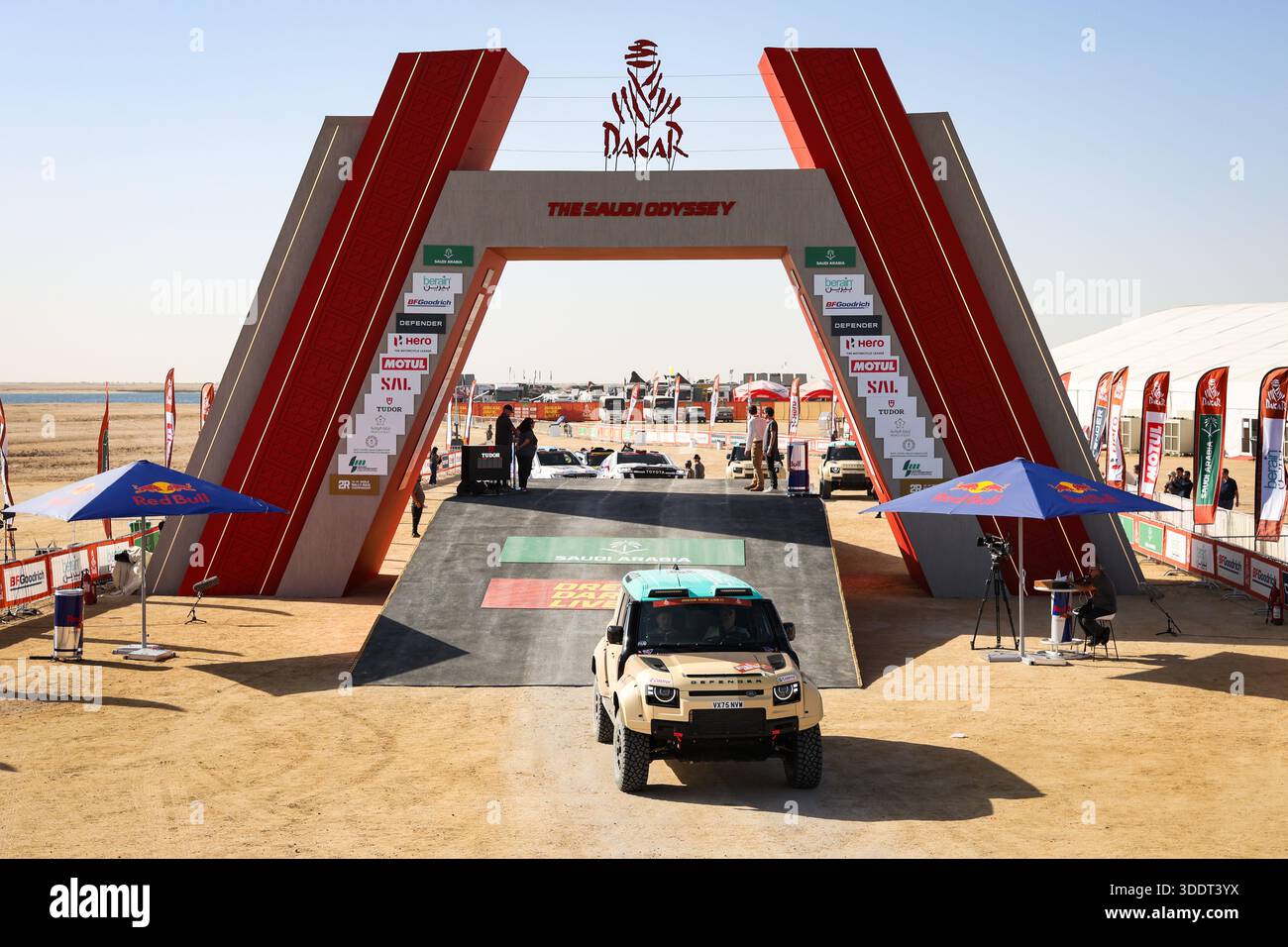 start podium 500 PETERHANSEL Stéphane (fra), METGE Michaël (fra ...