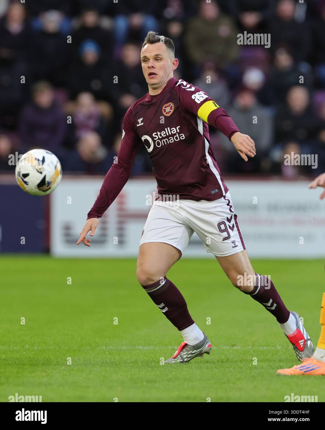 Heart of Midlothian's Lawrence Shankland during the William Hill ...