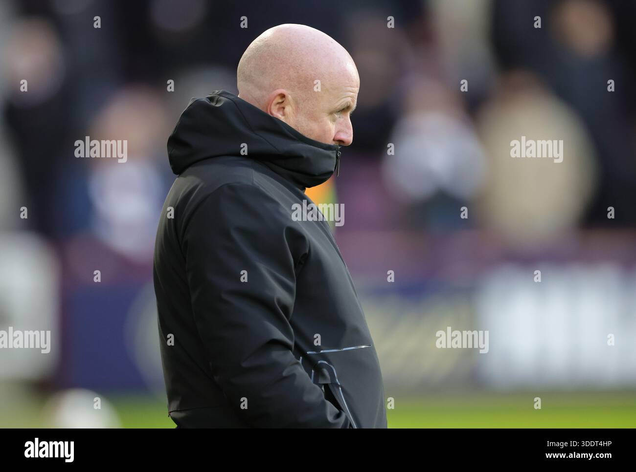 Livingston manager David Martindale during the William Hill Premiership ...