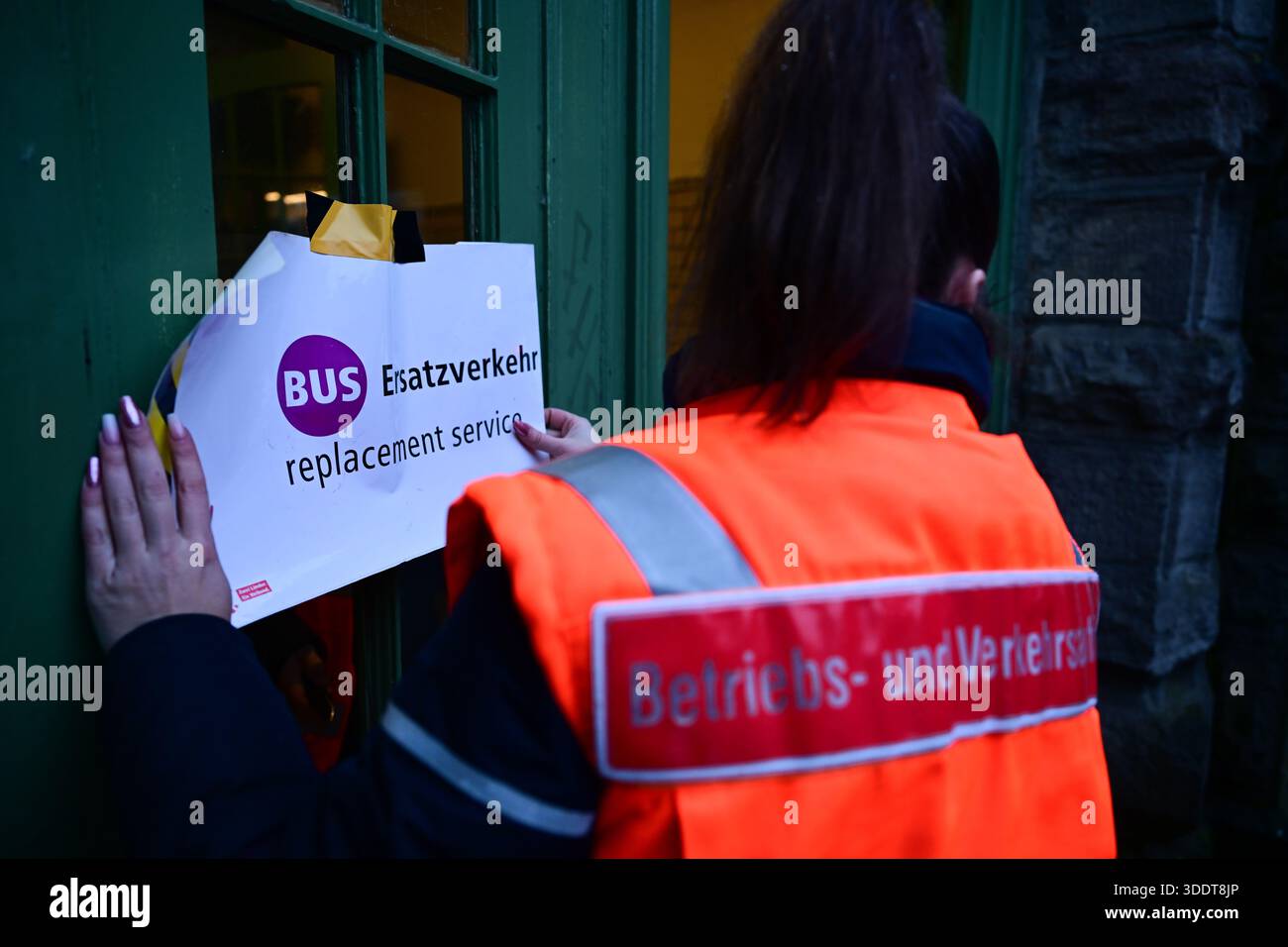 03 January 2026, Berlin: During a power outage in south-west Berlin, an ...