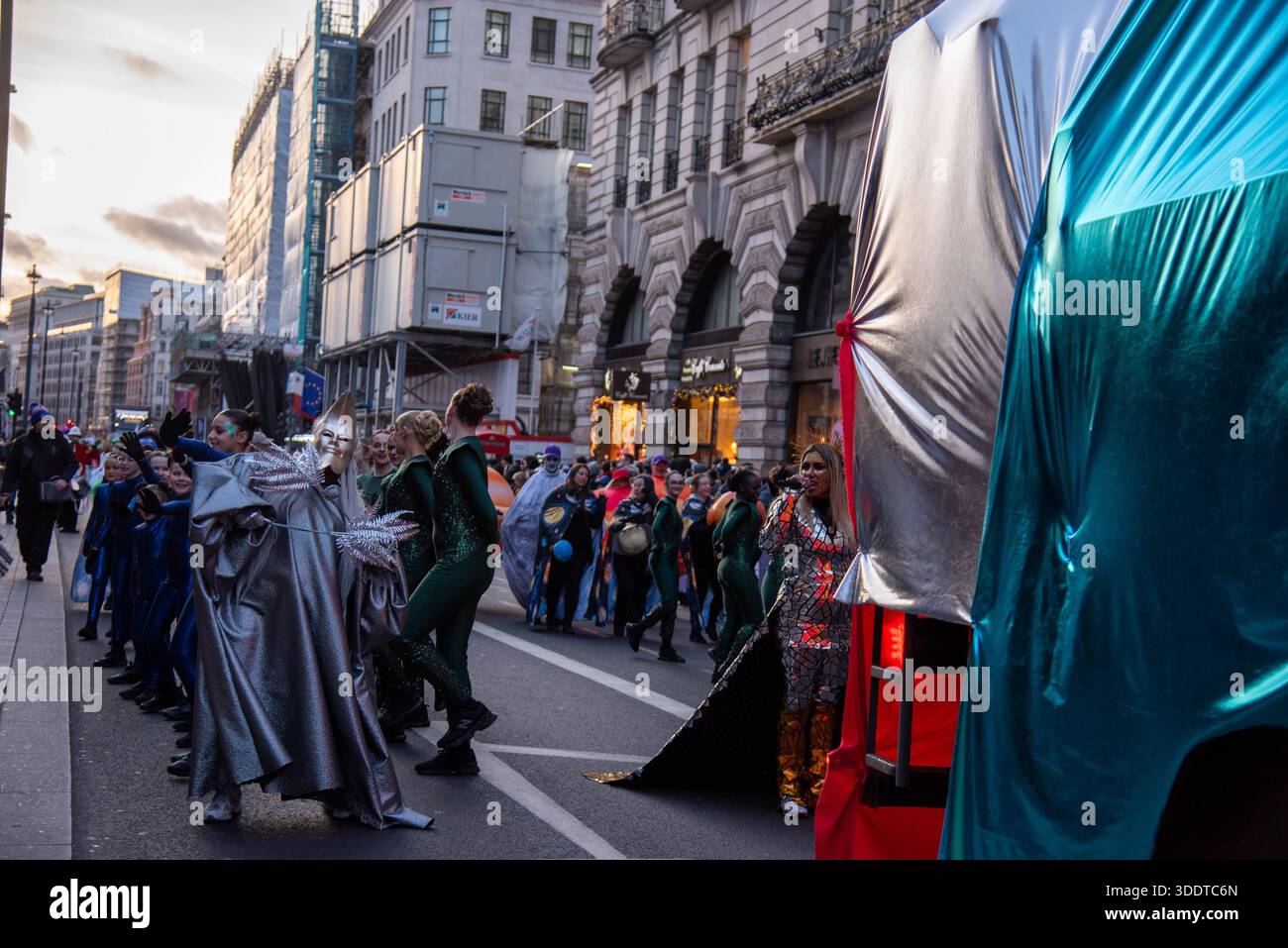 Save the Earth performers seen during the London New Year’s Day Parade ...