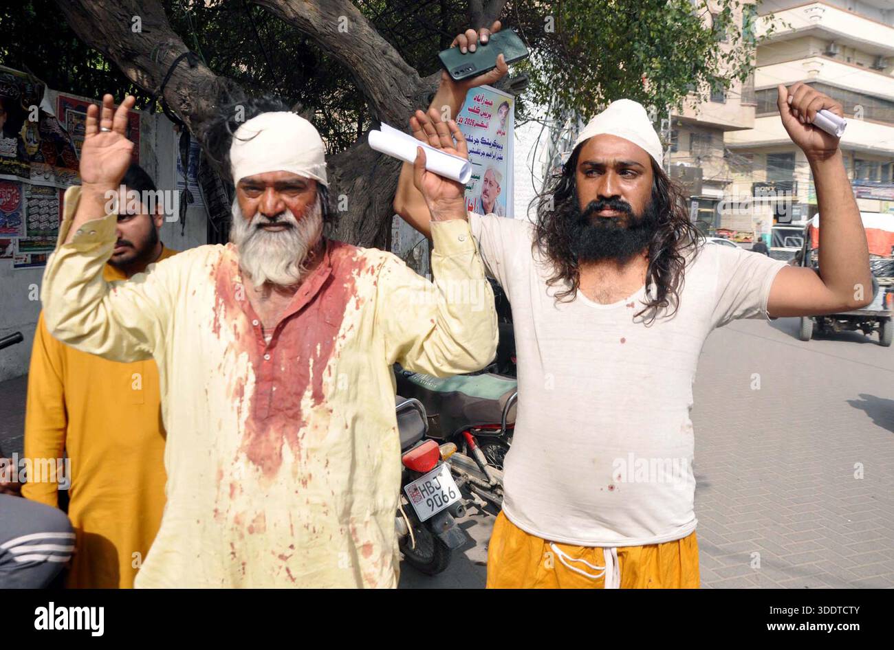 HYDERABAD, PAKISTAN, JAN 03: Residents of Latifabad are holding protest ...