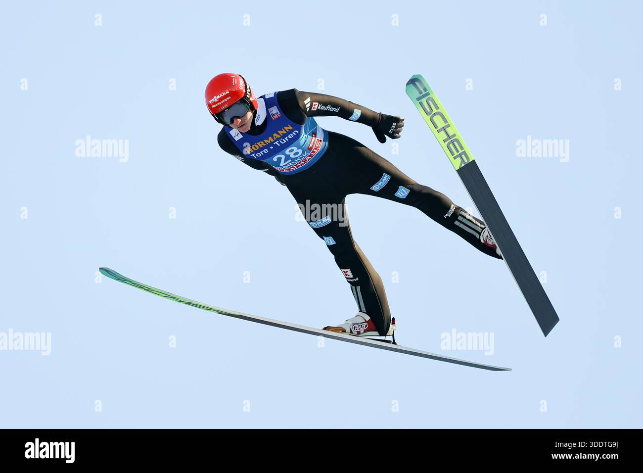 03 January 2026, Austria, Innsbruck: Nordic skiing/ski jumping, World ...