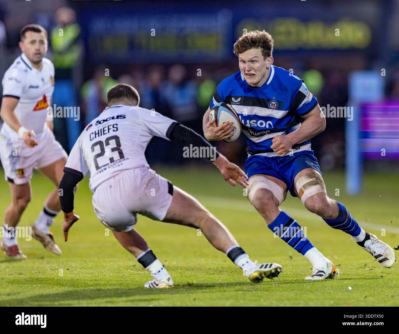 Exeter Chiefs Dan John faces Bath Rugby’s Ted Hill During Gallagher ...
