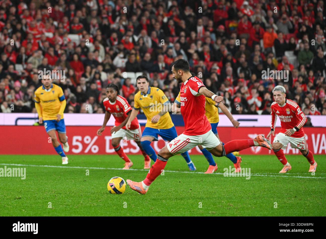 Lisbon, Portugal. 3 January 2026. Pavlidis forward of SL Benfica scores ...