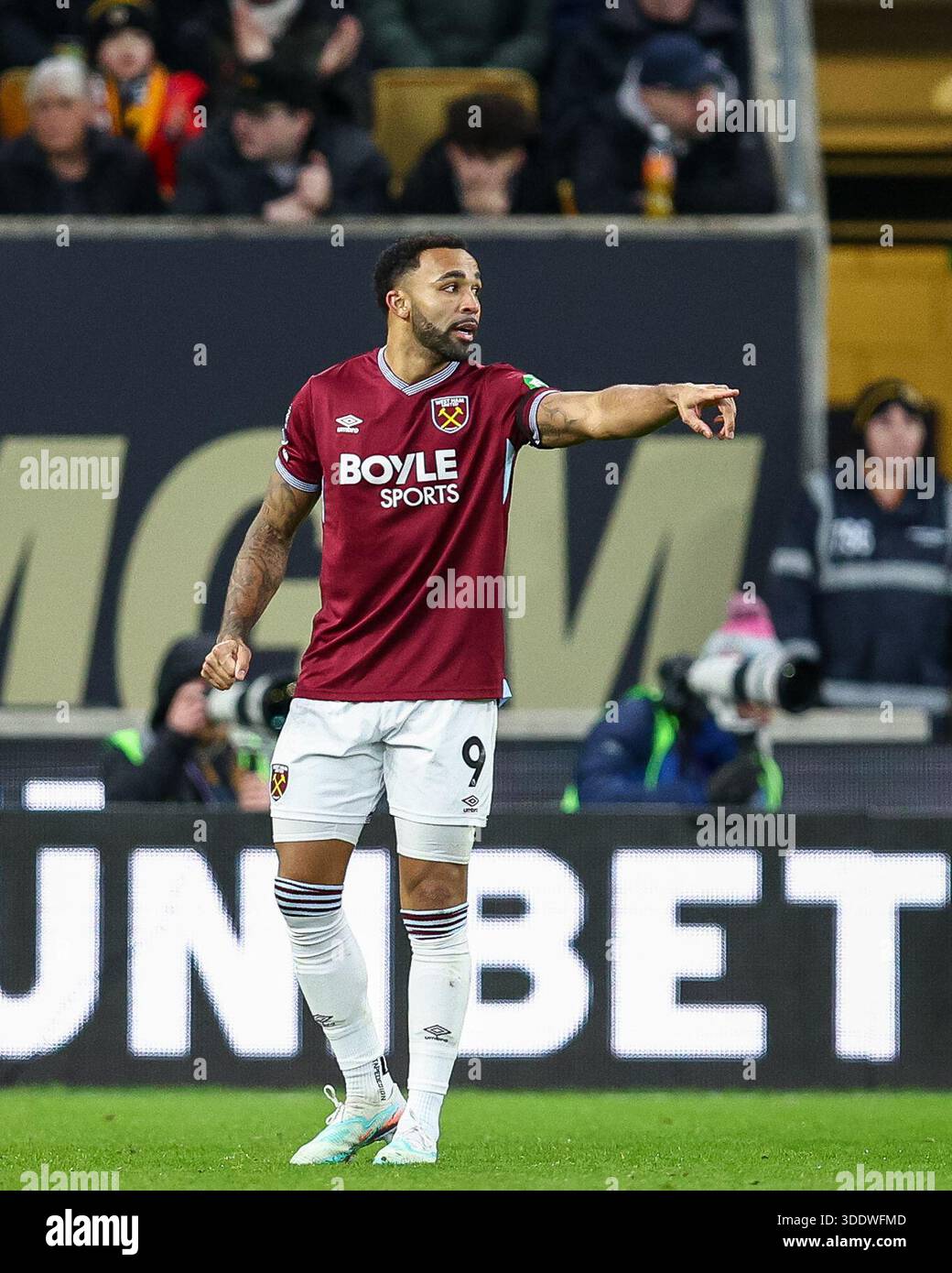 9, Callum Wilson of West Ham United points during the Premier League ...
