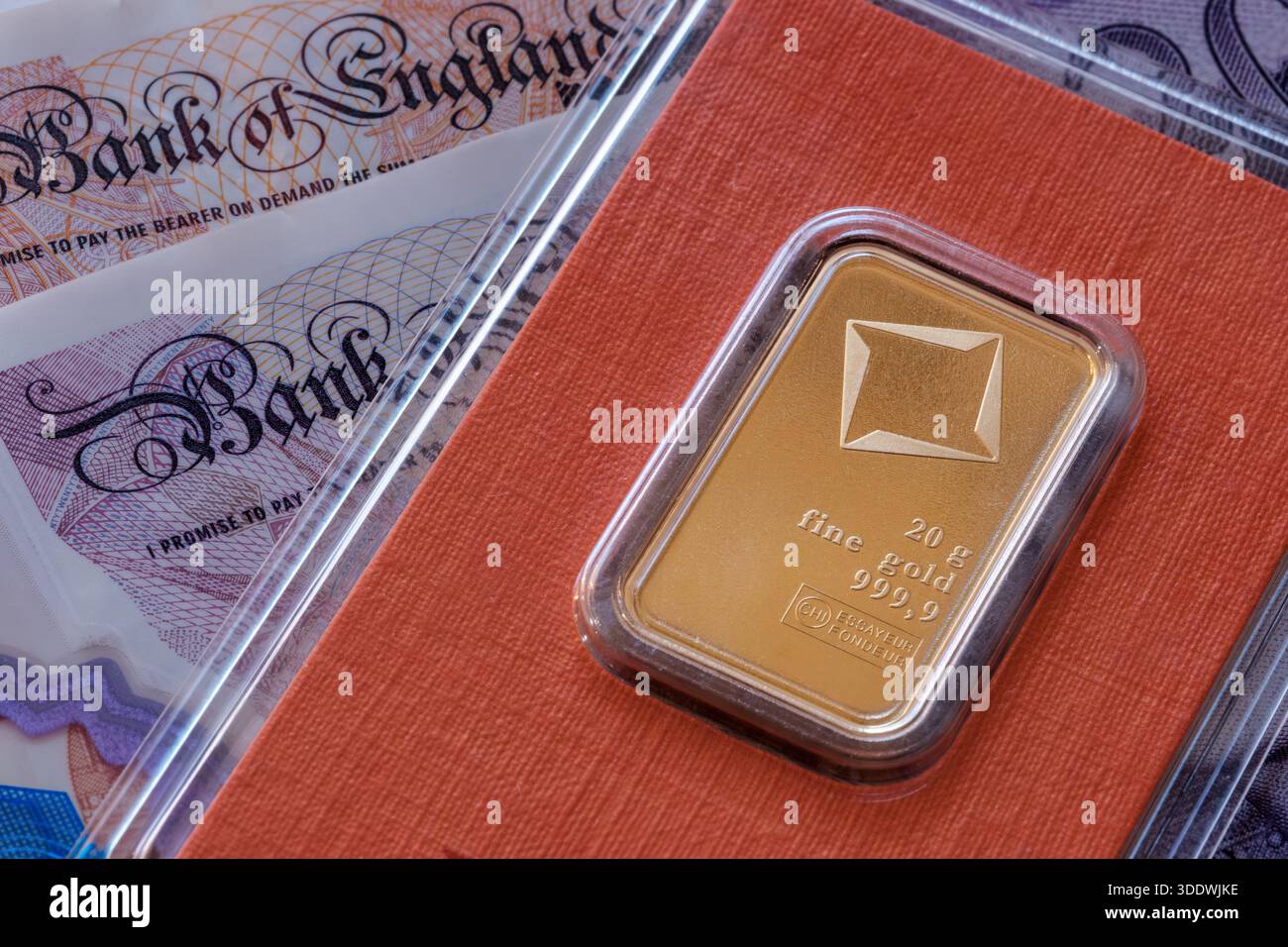 Bank england cuts interest rates hi-res stock photography and images ...