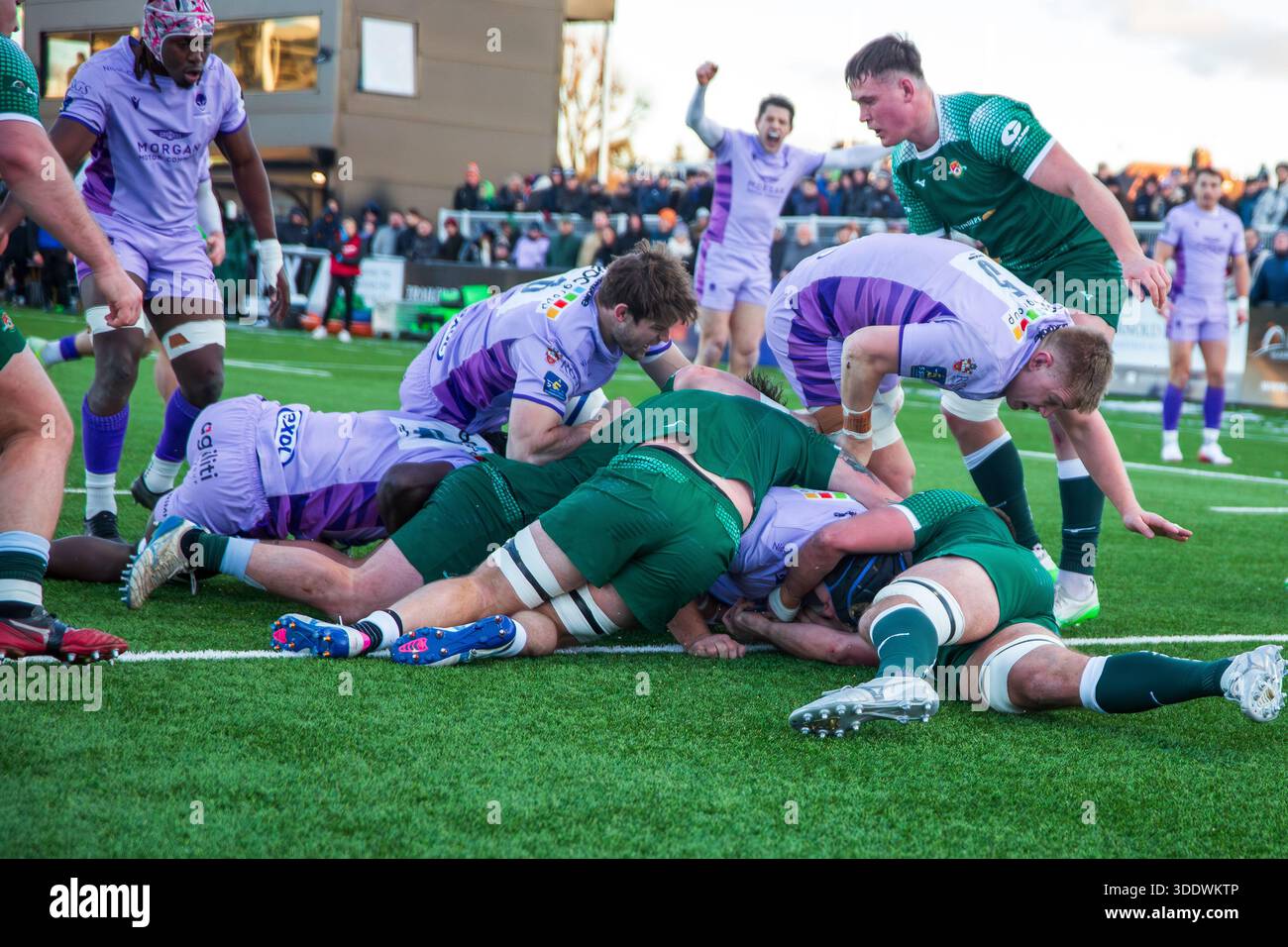 London, UK, 3rd January 2026 Worcester celebrate as Trailfinders can't ...