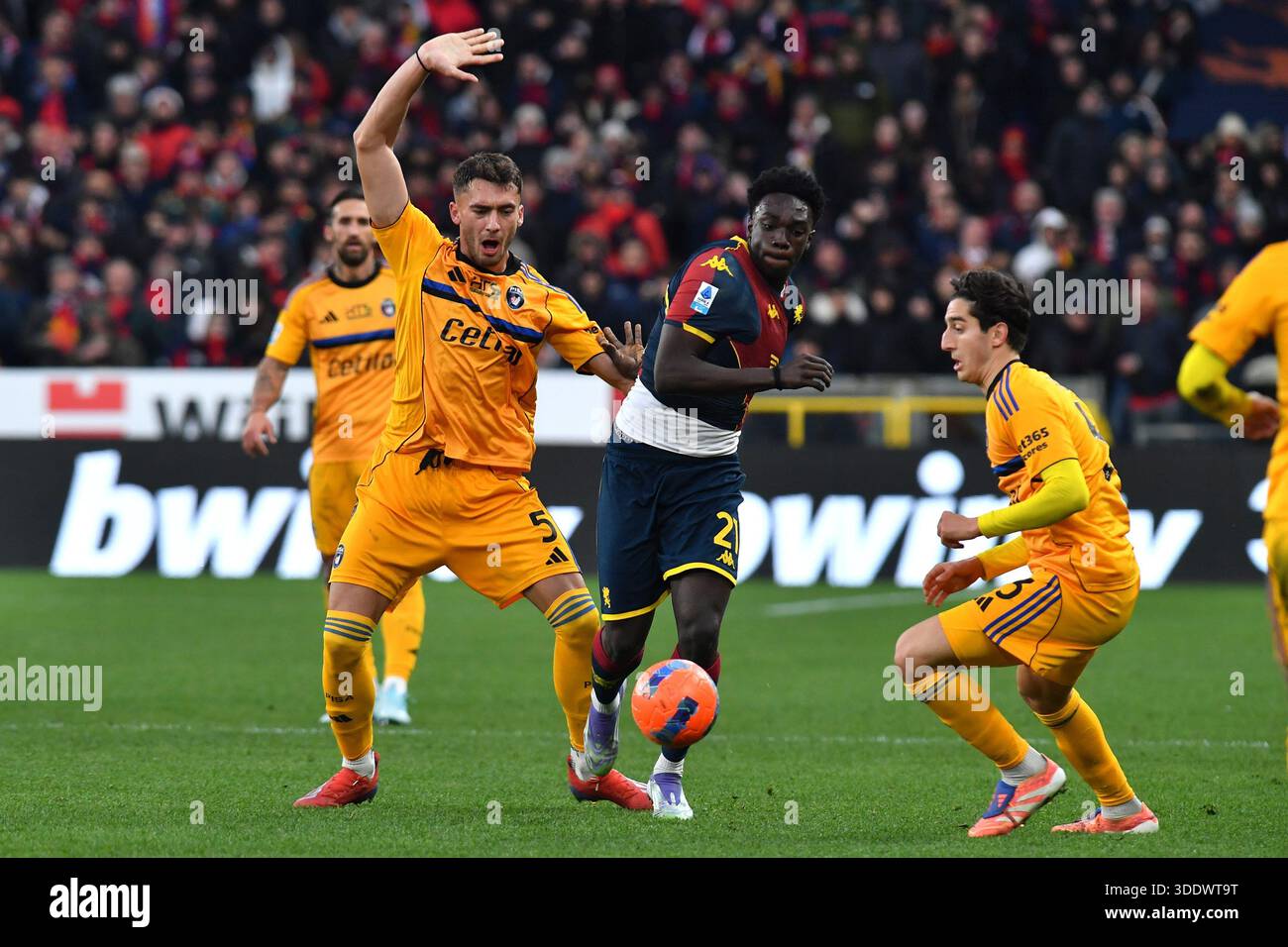 Simone Canestrelli (Pisa) Sayuki Jeff Ekhator (Genoa) during Genoa CFC ...