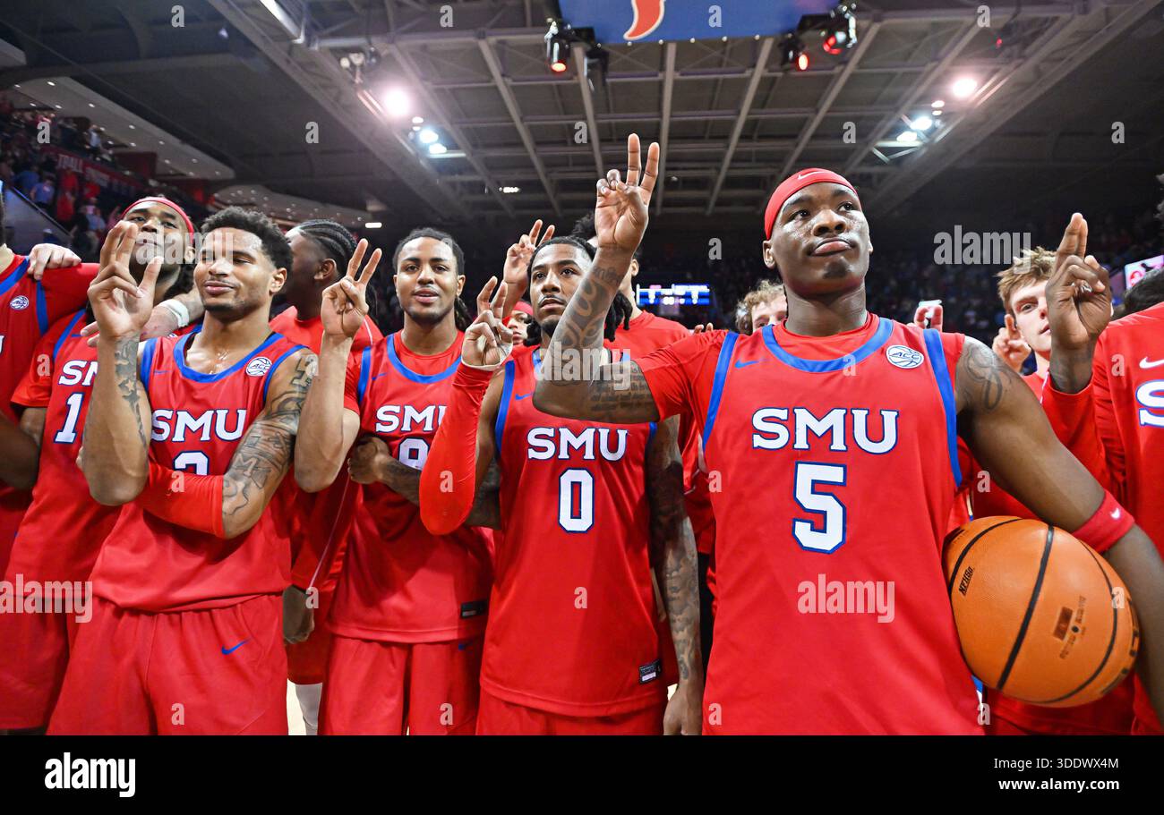 January 3, 2026: SMU Mustangs players gather together after a college ...