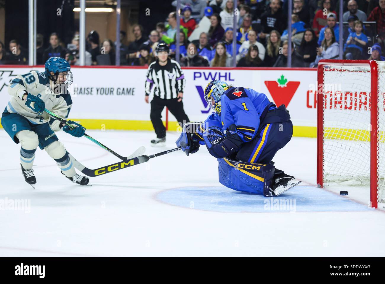 Seattle Torrent's Hannah Bilka (19) scores a shootout goal on Toronto ...
